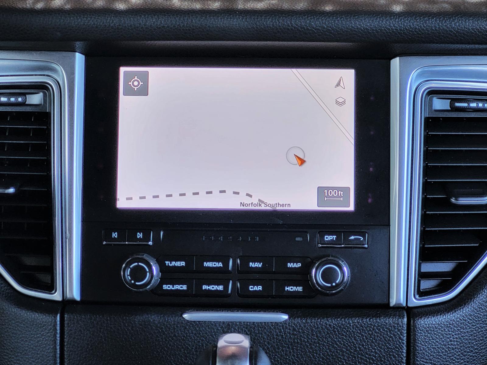 2018 PORSCHE MACAN Display Screen - Weber Brothers Auto