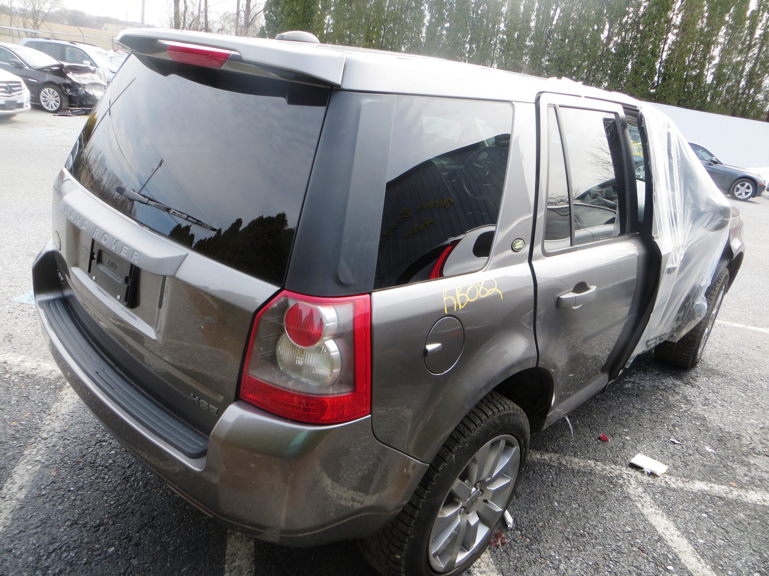 2008 LAND ROVER LR2 Speedometer / Instrument Cluster - Weber Brothers Auto