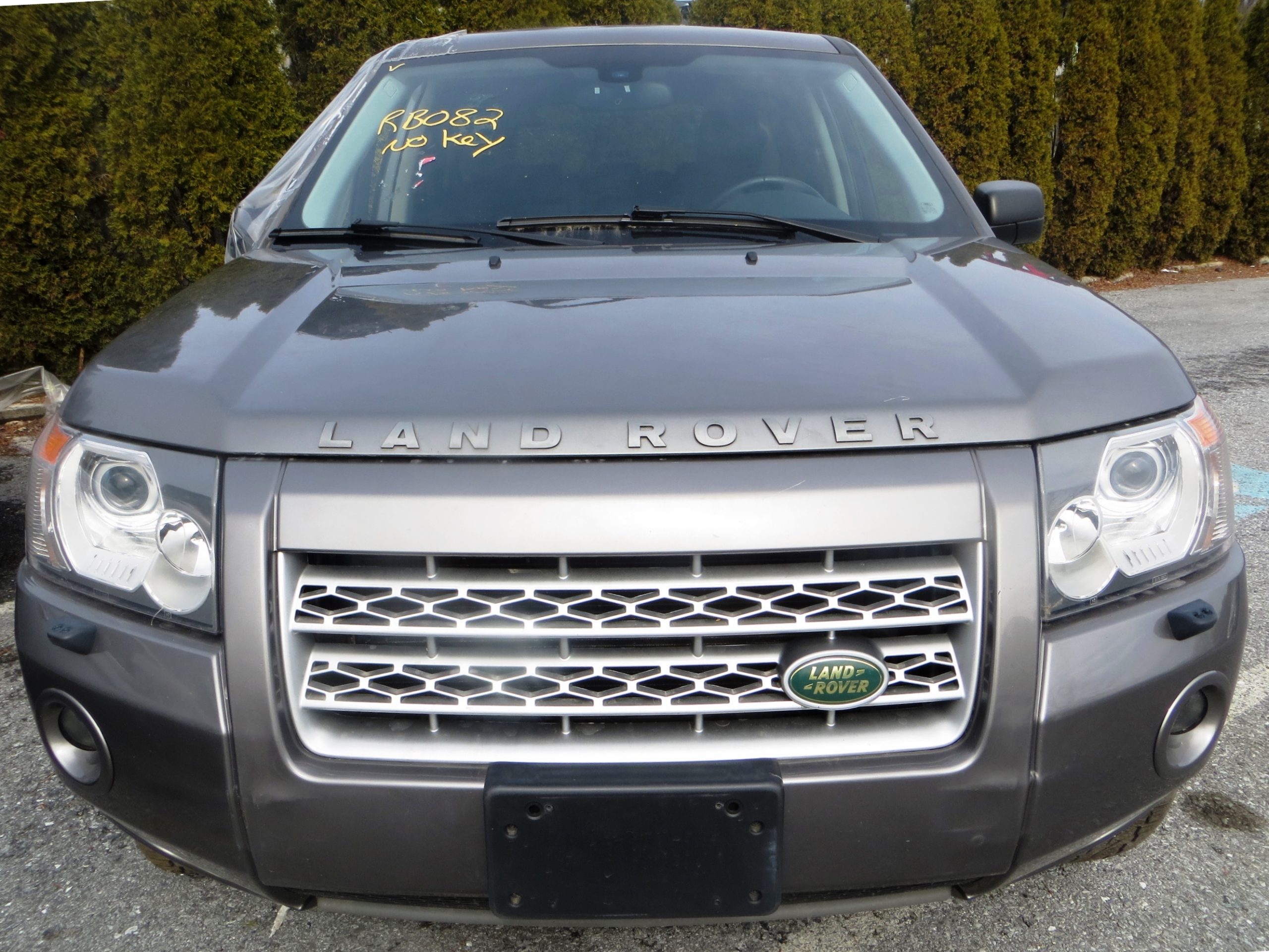 2008 LAND ROVER LR2 Speedometer / Instrument Cluster - Weber Brothers Auto