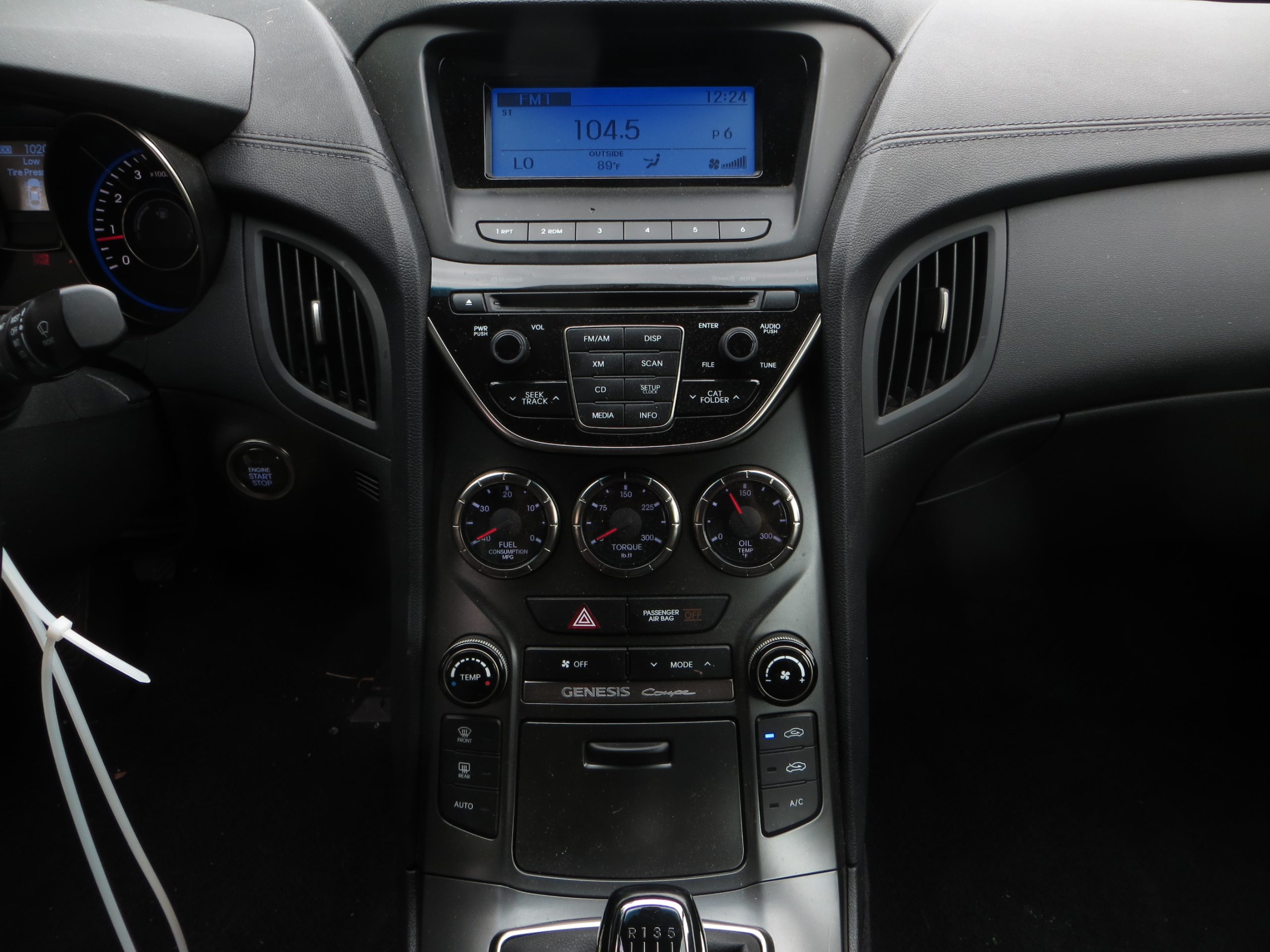 2015 HYUNDAI GENESIS Display Screen - Weber Brothers Auto