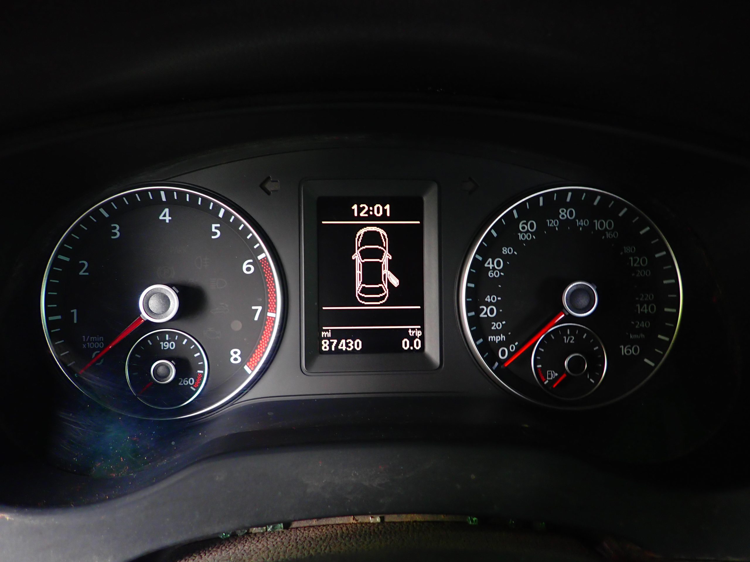 2013 VOLKSWAGEN JETTA GLI Speedometer / Instrument Cluster - Weber ...