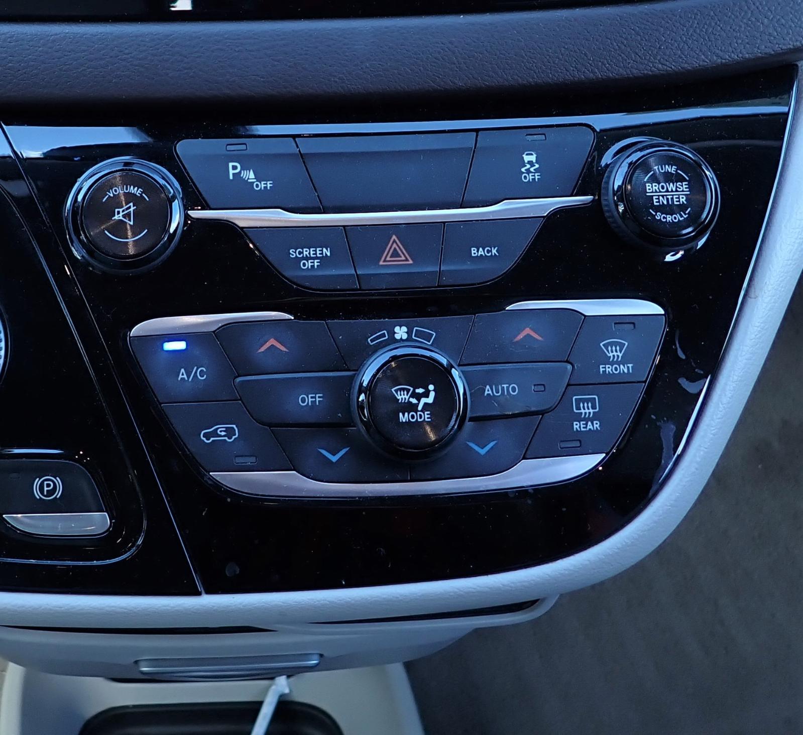 2017 CHRYSLER PACIFICA Climate Control - Heater A/C - Weber Brothers Auto