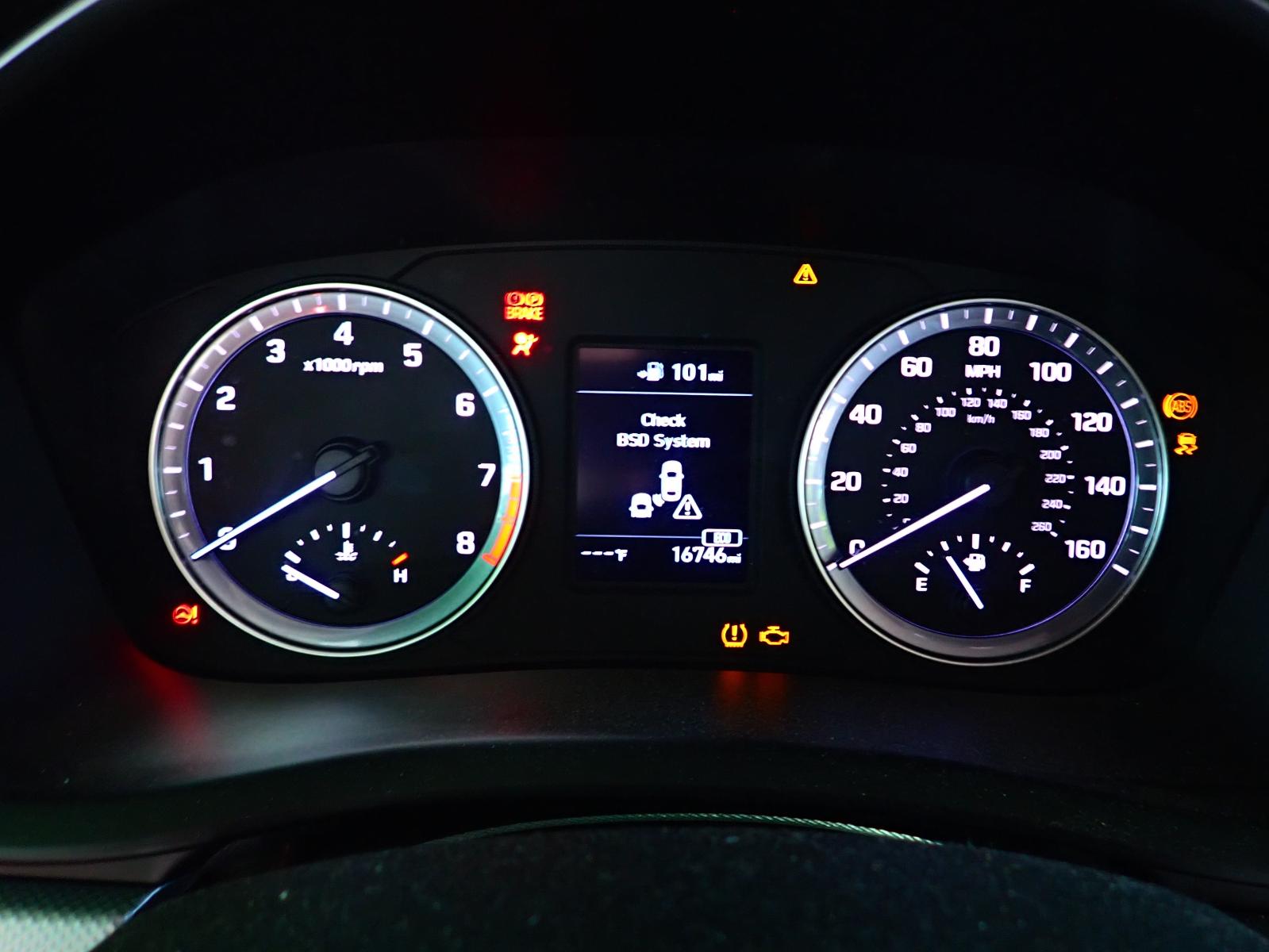 2018 HYUNDAI SONATA Speedometer / Instrument Cluster - Weber Brothers Auto