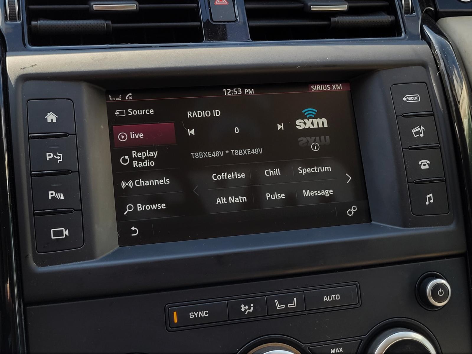 2017 LAND ROVER DISCOVERY Display Screen - Weber Brothers Auto