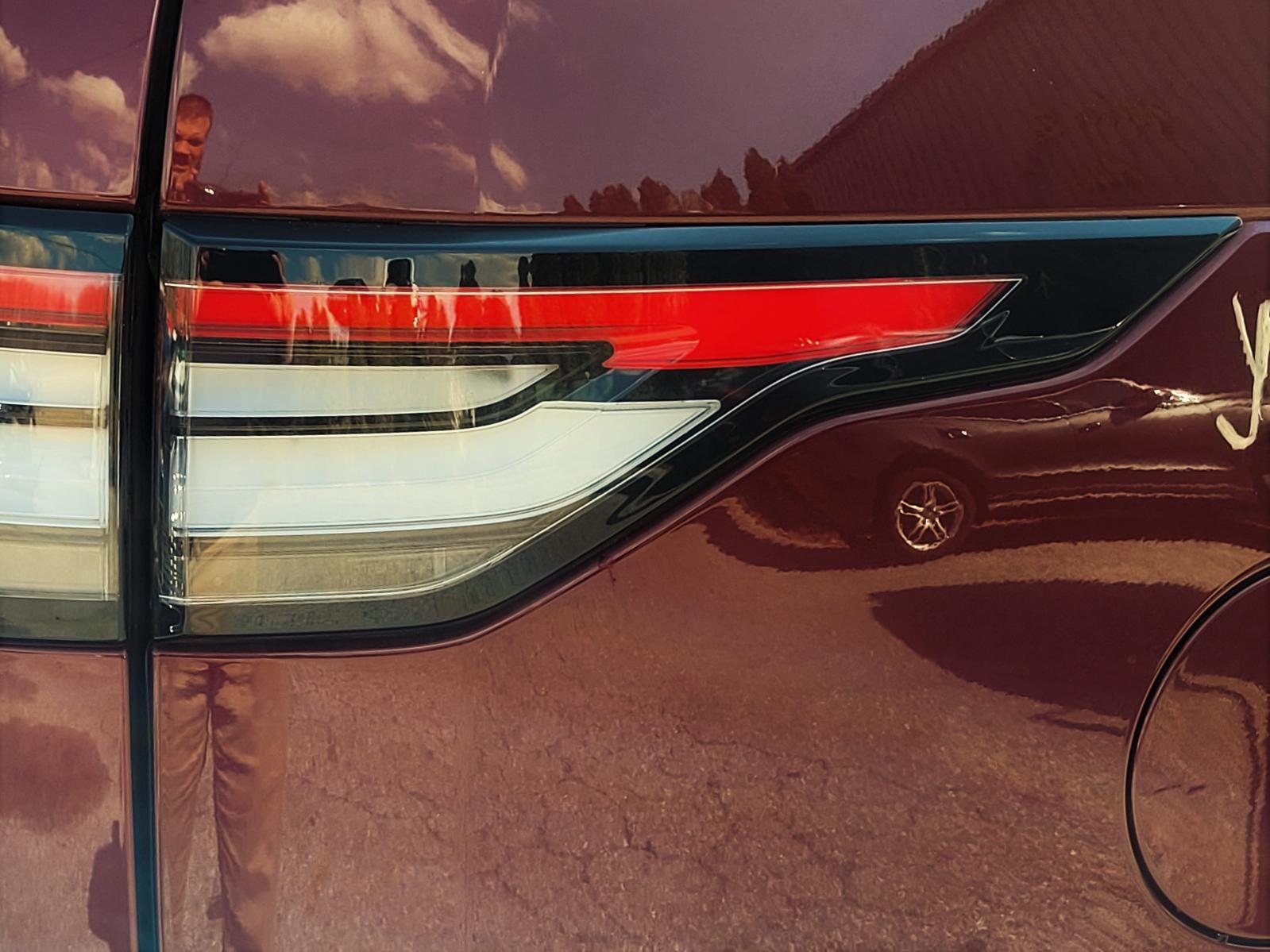 2017 LAND ROVER DISCOVERY Tail Lamp - Right - Weber Brothers Auto