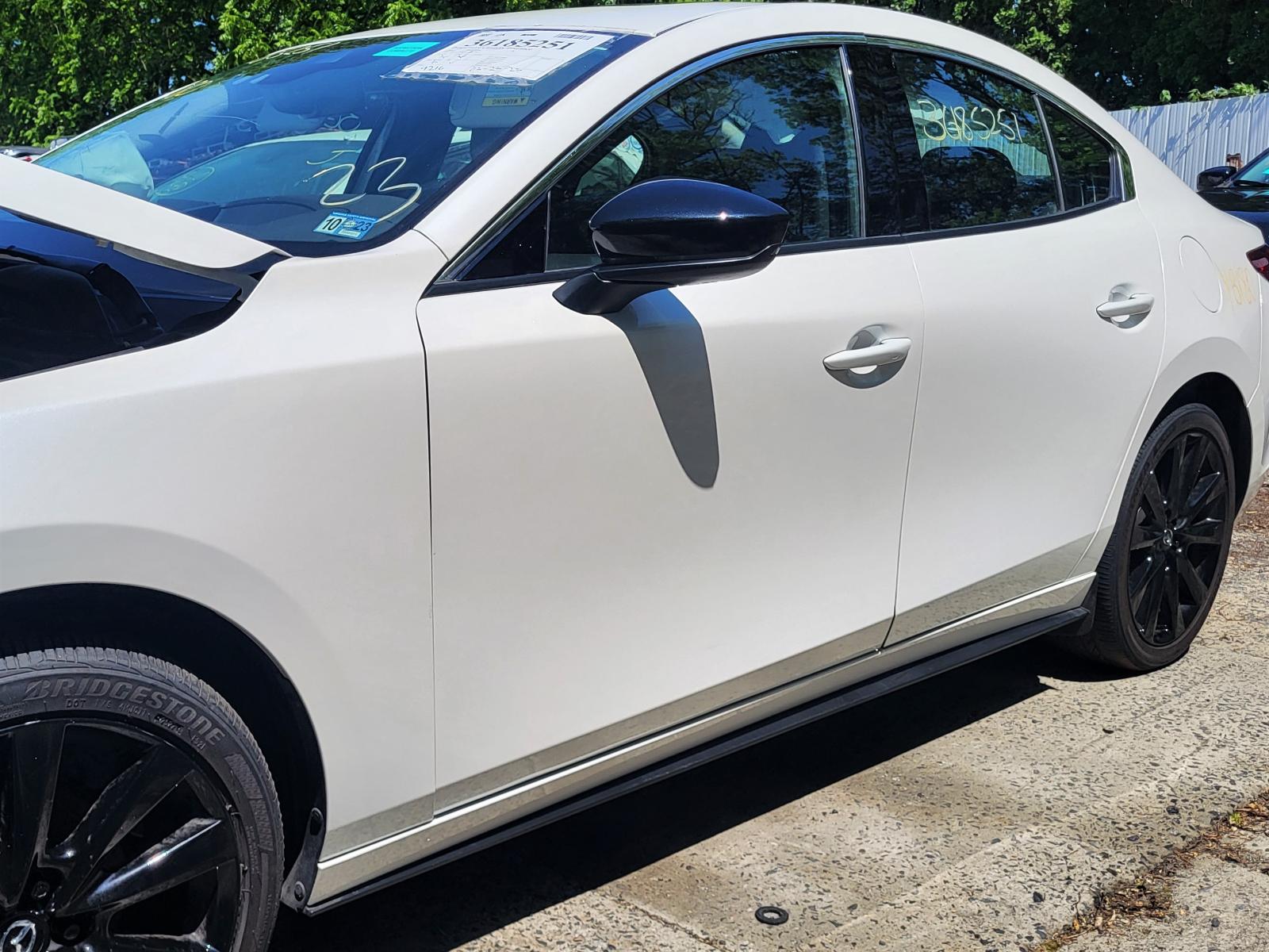 2022 MAZDA 3 Rocker Molding - Weber Brothers Auto