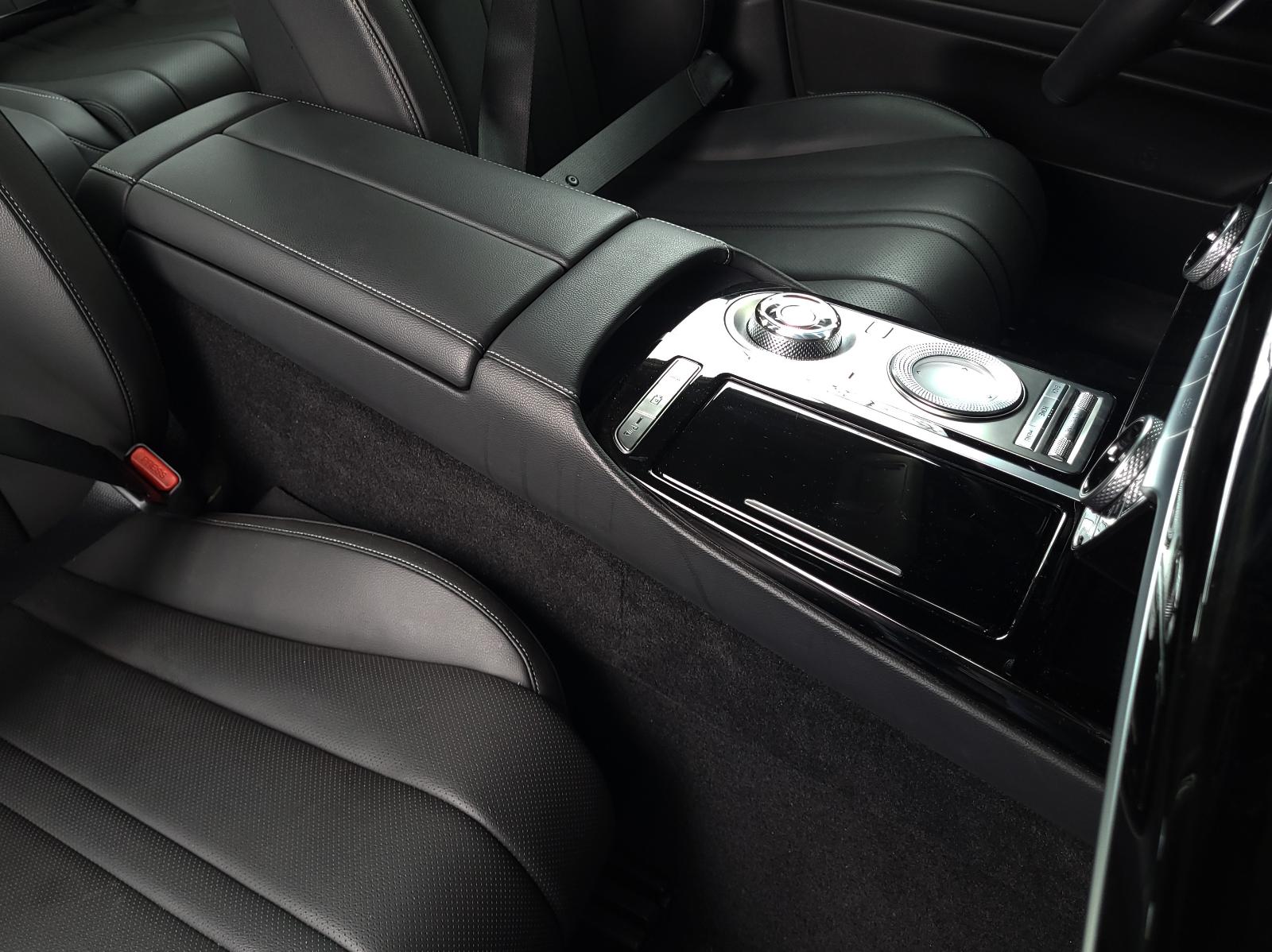 2021 GENESIS G80 Console - Front - Weber Brothers Auto