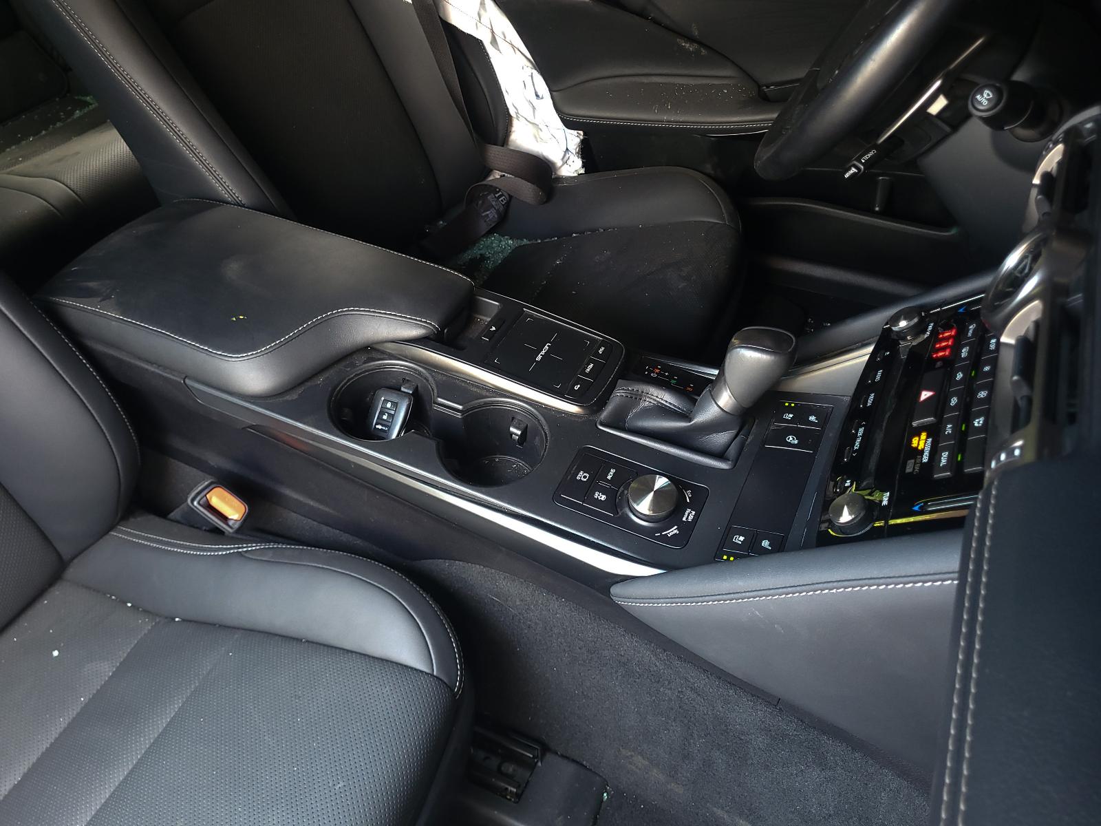 2022 LEXUS IS300 Console - Front - Weber Brothers Auto