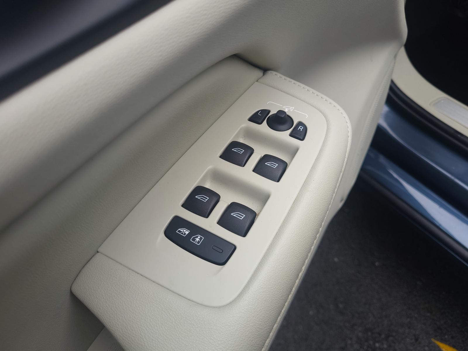 2023 VOLVO S60 Door Switch / Master Window Switch - Weber Brothers Auto